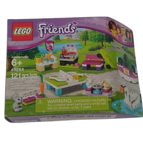 Lego | Toys | Lego Friends 4264 Heartlake City Accessories Building Set ...